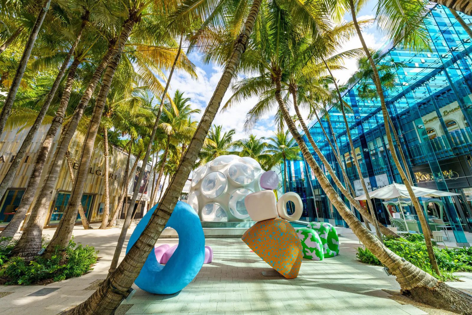 Vondom Miami Lights Up Miami Art Week 2023